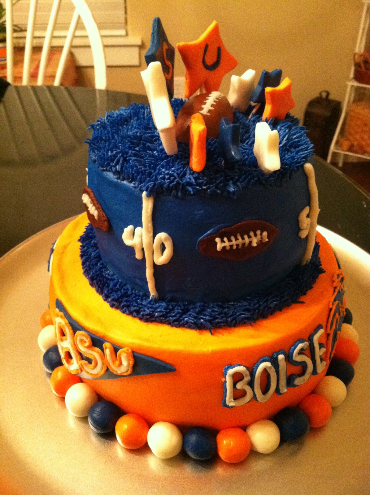 Cat's Cake Creations: Boise State Broncos Football Celebration Cake